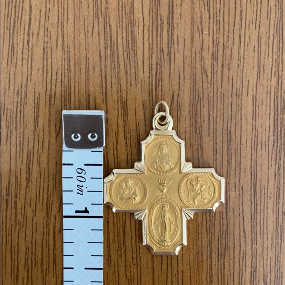 14k Yellow Gold Christian Cross Pendant - Gem